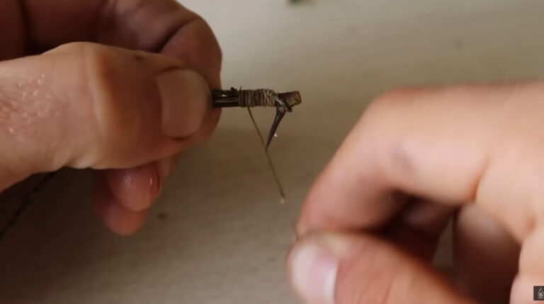 How to Build a Primitive Fishing Kit