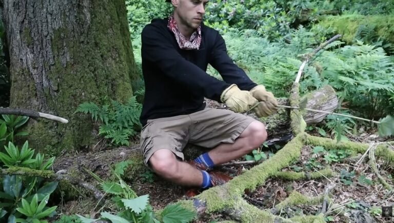 How to Build a Primitive Fishing Kit